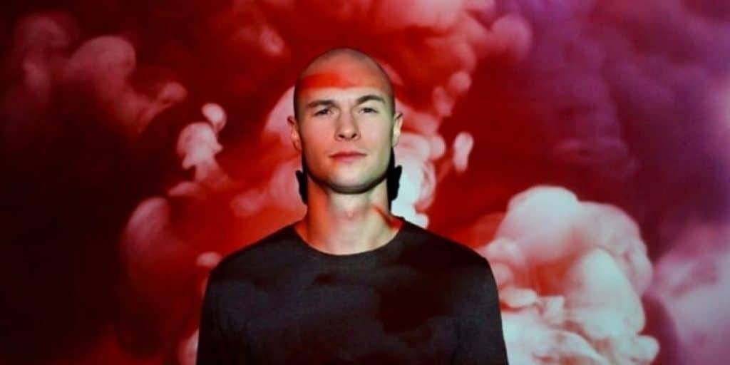 10 Crucial Style Tips For Men Going Bald At 30 • Ready Sleek