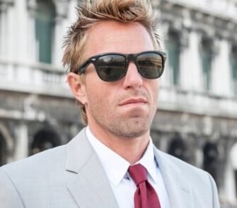 Clean Shaven Vs Stubble: Which Is Better? [With Pics] • Ready Sleek