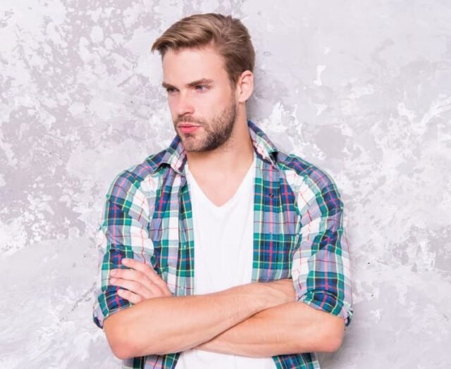 How To Wear A Shirt Over A T-Shirt (7 Essential Tips) • Ready Sleek