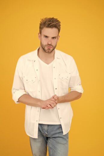 How To Wear A Shirt Over A T-Shirt (7 Essential Tips) • Ready Sleek